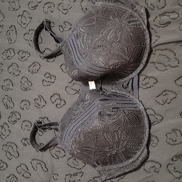 Ambrielle | Intimates & Sleepwear | Amberielle 42c Black Bra | Poshmark